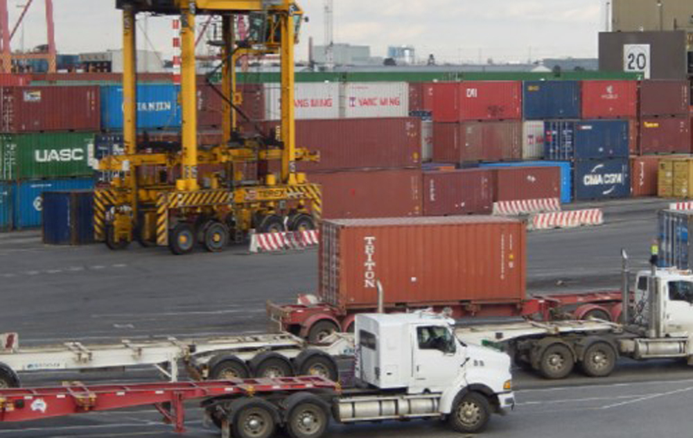 DP WORLD MELBOURNE TERMINAL EXTREME CONGESTION - Raw Global Freight ...